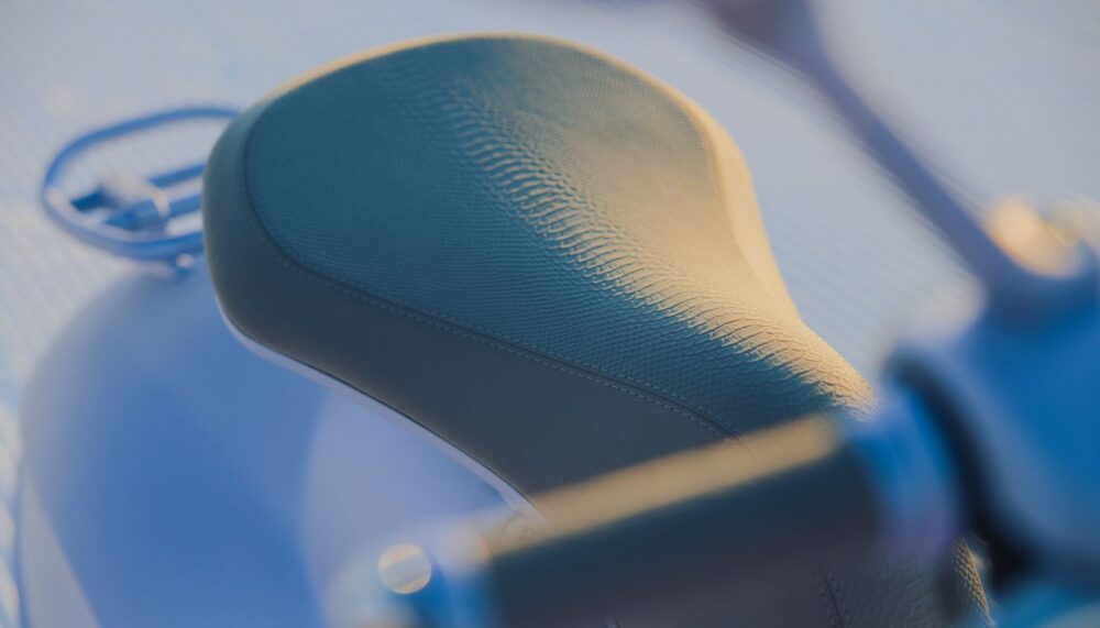 946 Snake - Vespa Auckland